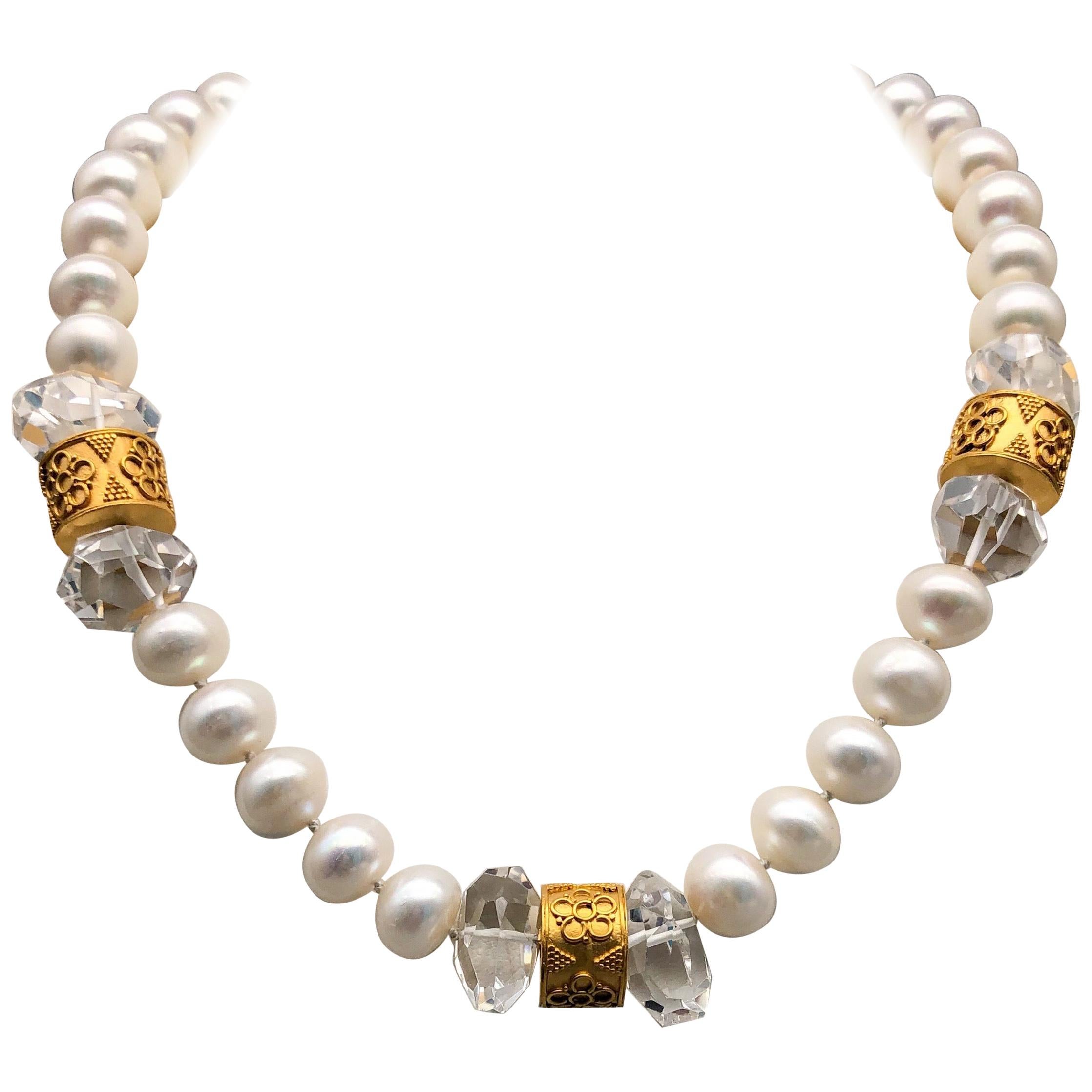 Versatile Single Strand Pearl Necklace For Sale at 1stDibs