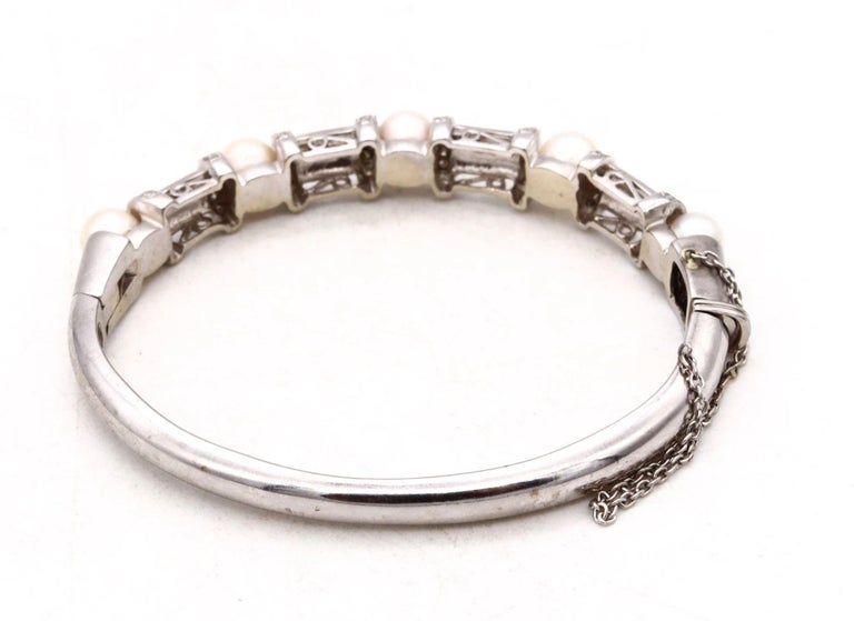 Akoya Pearls Modern Bangle Bracelet in 14 Kt White Gold with VS ...