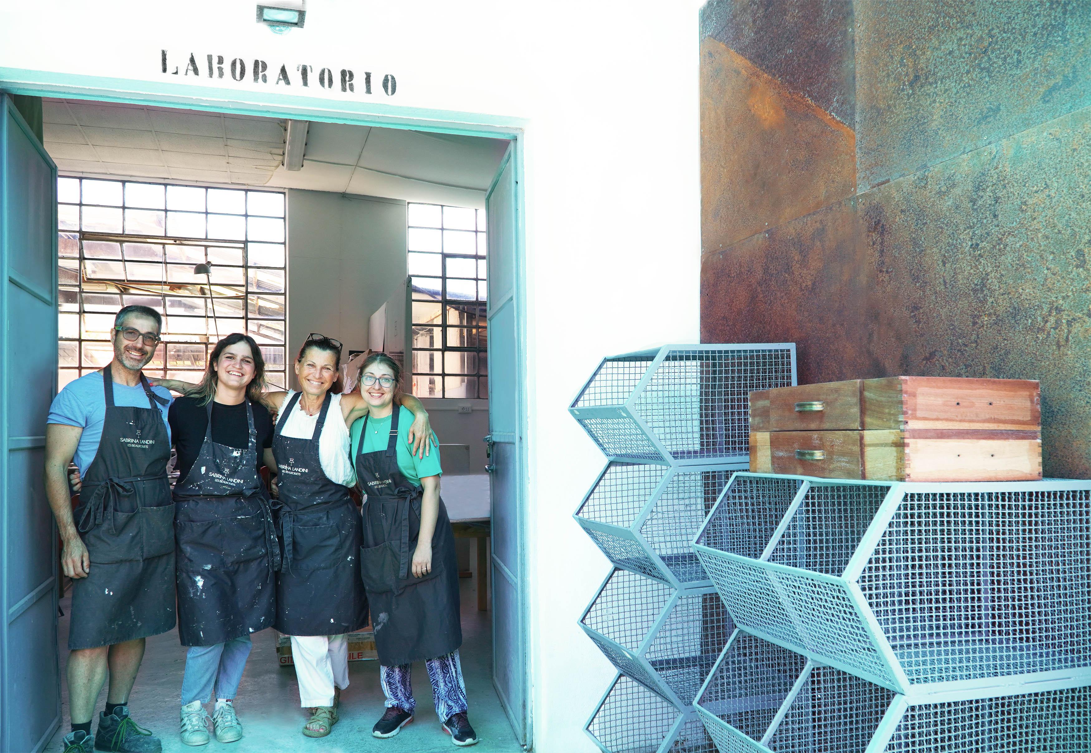 "Aladdin" Contemporary Sculpture Wall Carpet Mirror, art Silvered Glass ...