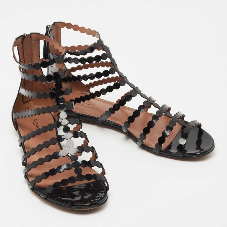 Alaïa Black Patent Leather Cage Flat Sandals Size 39.5 For Sale at 1stDibs
