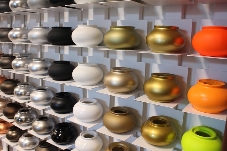 "Alato" Modern Sheet Metal Side Table with Shiny Gold Chrome For Sale ...