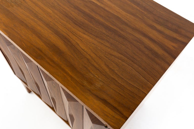 Albert Parvin for American of Martinsville Style Mid Century Diamond ...