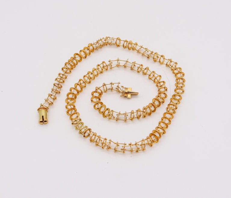 Alberto Zorzi 1980 Geometric Articulated Chain Necklace in 18 Karat ...