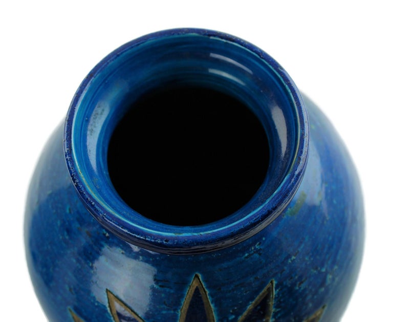 Blume Vase und Deckelgefäß mit Blumendekoration von Aldo Londi für ...