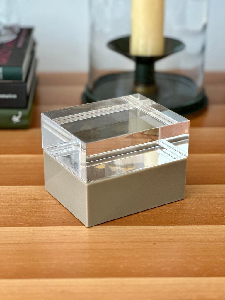 Alessandro Albrizzi Lidded Lucite Box For Sale at 1stDibs