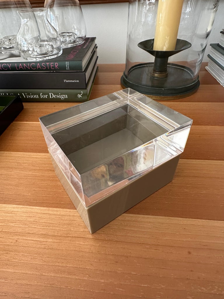 Alessandro Albrizzi Lidded Lucite Box For Sale at 1stDibs
