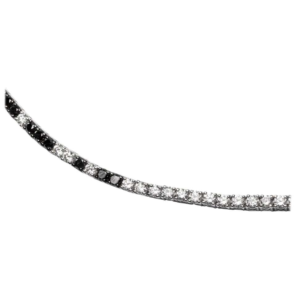 18 Karat White Gold Round And Baguette Diamond Tennis Bracelet At