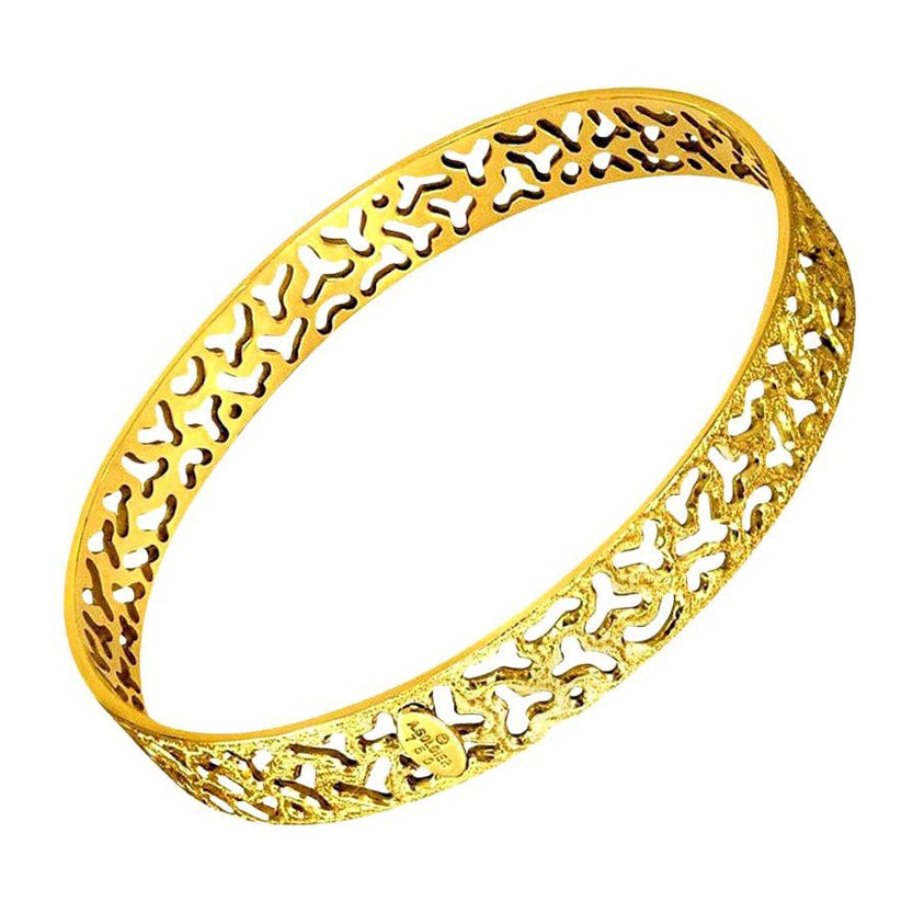 18 Karat Gold Textured Bangle Bracelet at 1stDibs | textured gold ...