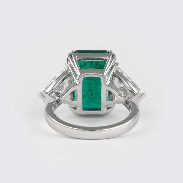Alexander 10.75 Carat Emerald and Diamonds Three-Stone Ring 18 Karat ...
