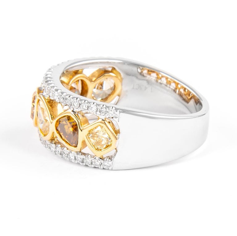 Alexander 1.67ct Multi Color Diamond Ring 18k Two Tone For Sale at 1stDibs