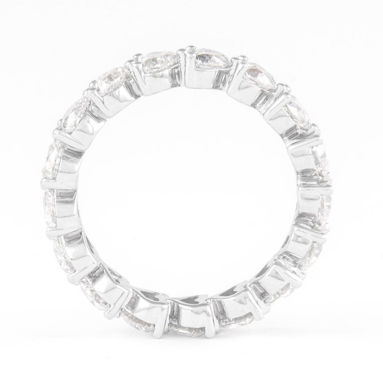 Alexander 2.53ct Heart Diamond D/E VVS Eternity Band 18k White Gold For Sale at 1stDibs