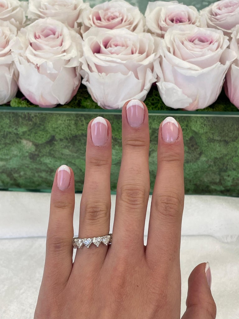 Alexander 4.16ct Heart Diamond D-F VVS2/VS1 Eternity Band Platinum For Sale at 1stDibs