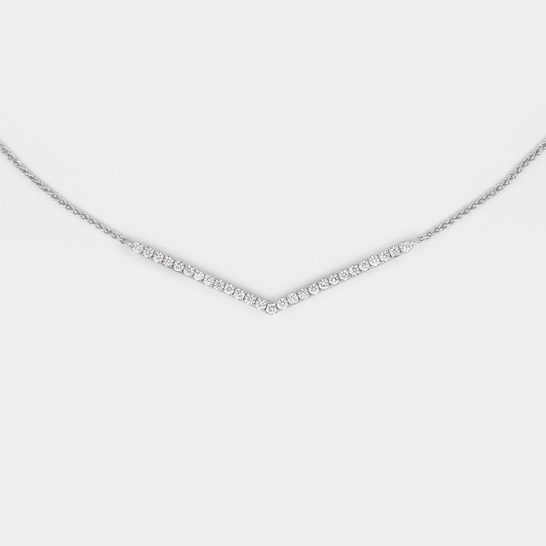 Alexander Diamond Pendant Necklace 18 Karat White Gold For Sale at 1stDibs