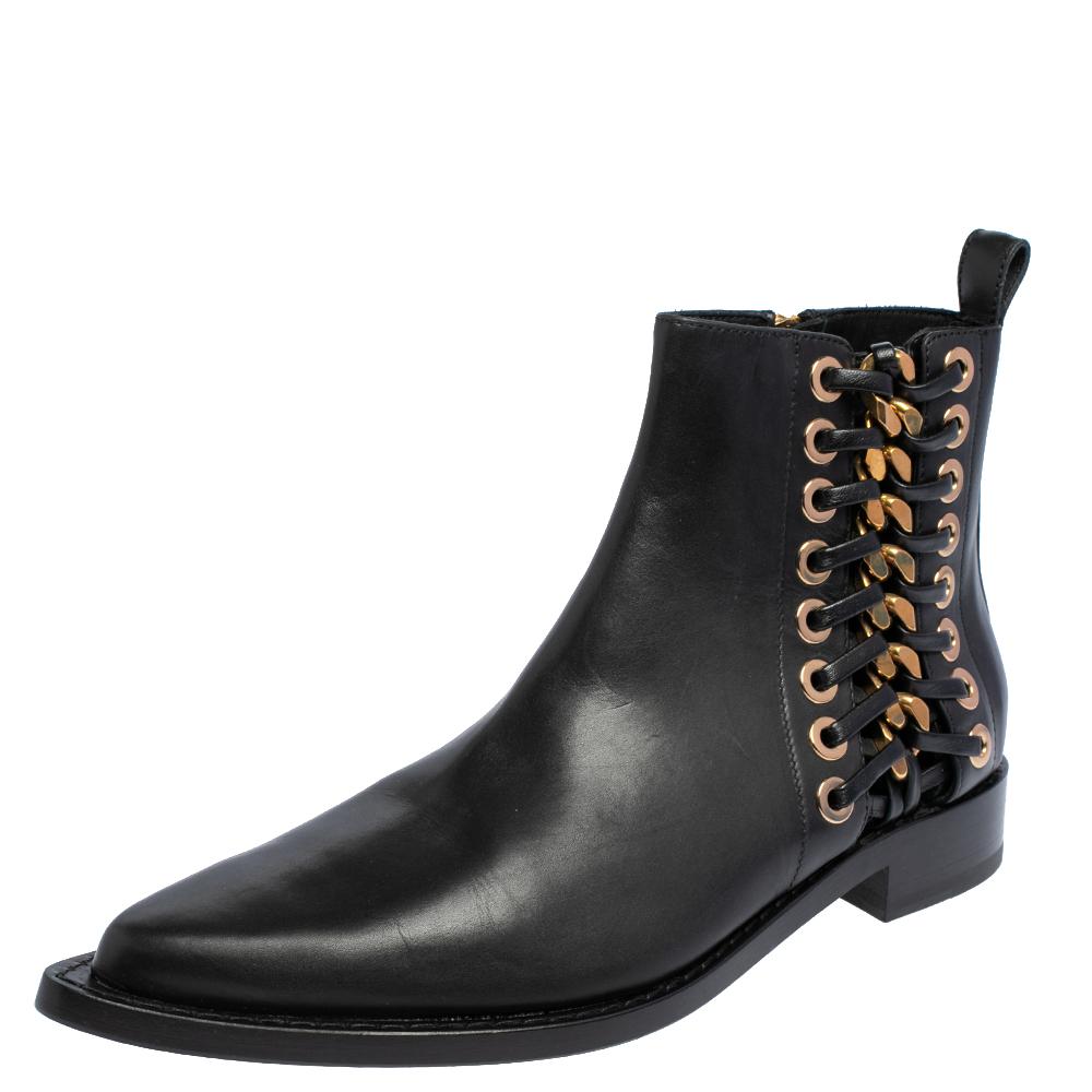 Alexander McQueen Black Leather Ankle Booties Size 39 For Sale at 1stDibs