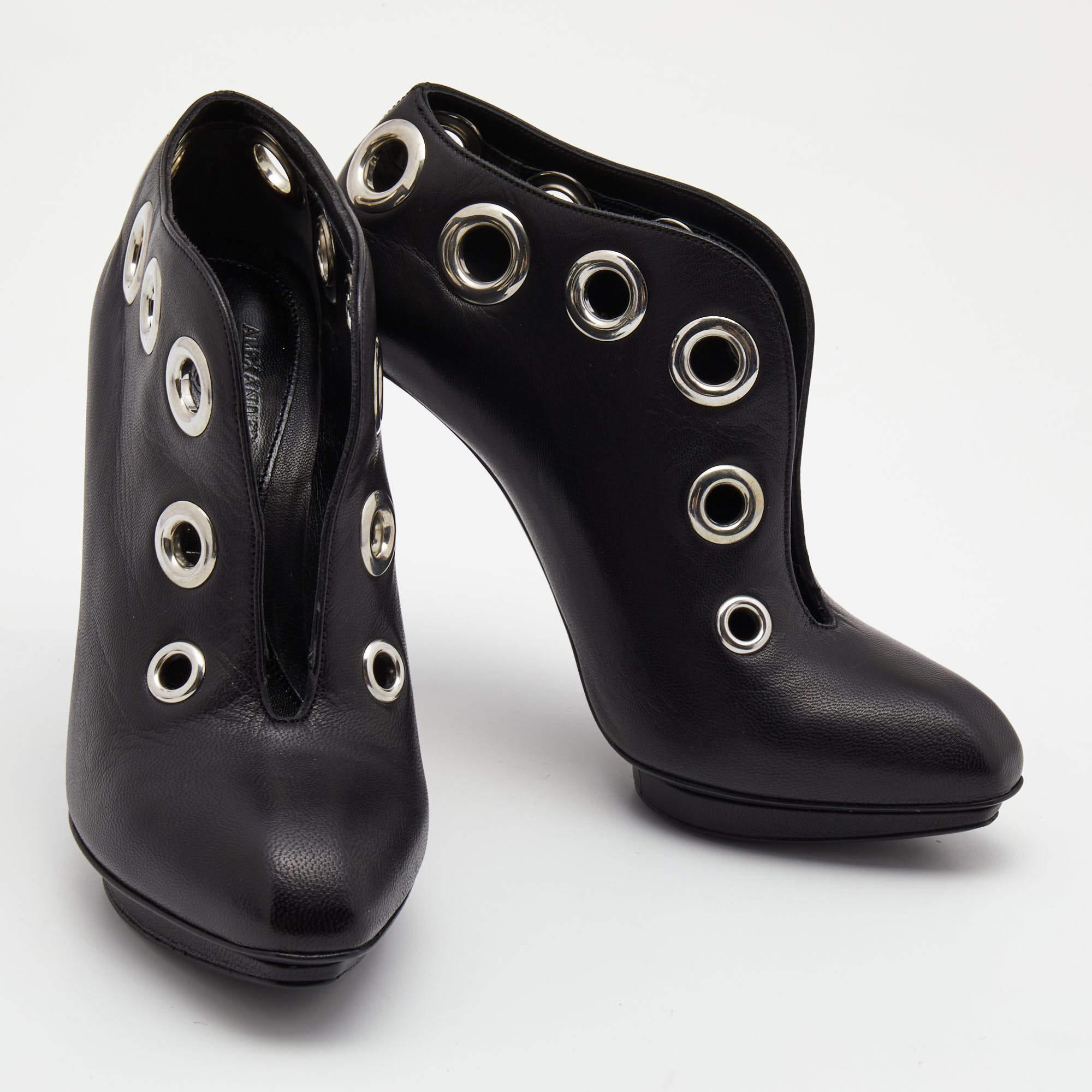 Alexander McQueen Black Leather Platform Booties Size 36 For Sale at ...