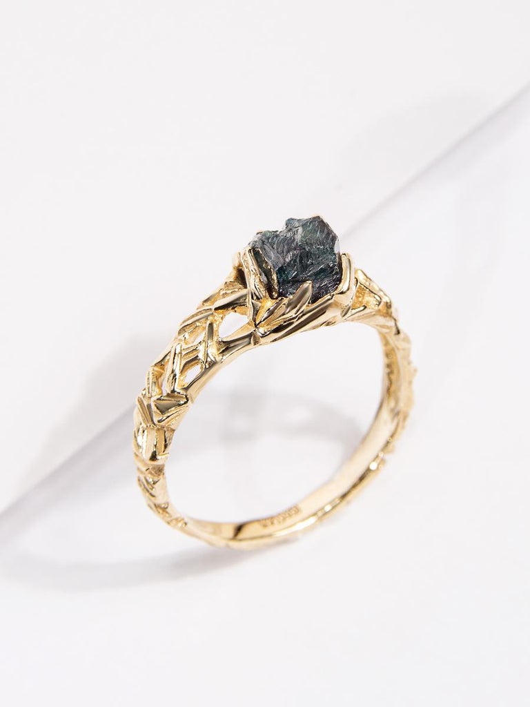 Alexandrite Gold Ring Raw Color Change Wedding Ring For Sale at 1stDibs