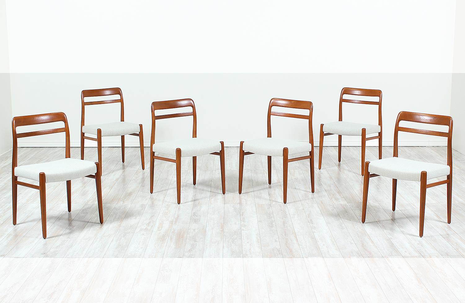 Alf Aarseth Model-145 Dining Chairs for Gustav Bahus and Eft at 1stDibs ...