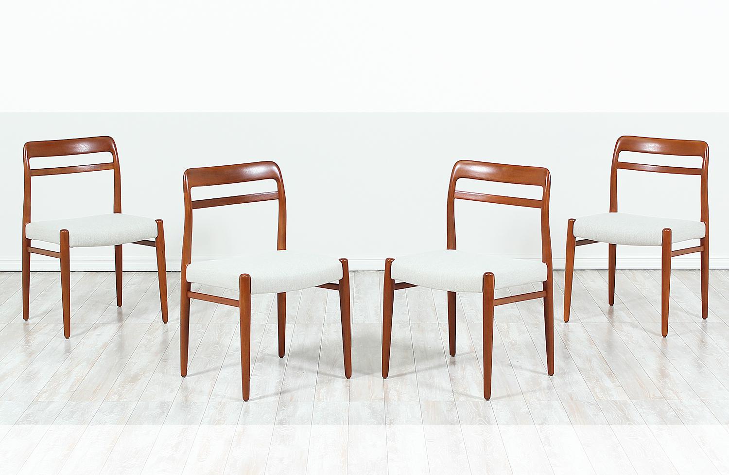 Alf Aarseth Model-145 Dining Chairs for Gustav Bahus and Eft at 1stDibs ...