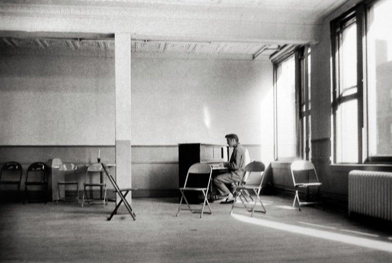 Alfred Wertheimer - First Arrival, Elvis, New York 1956 For Sale at 1stDibs