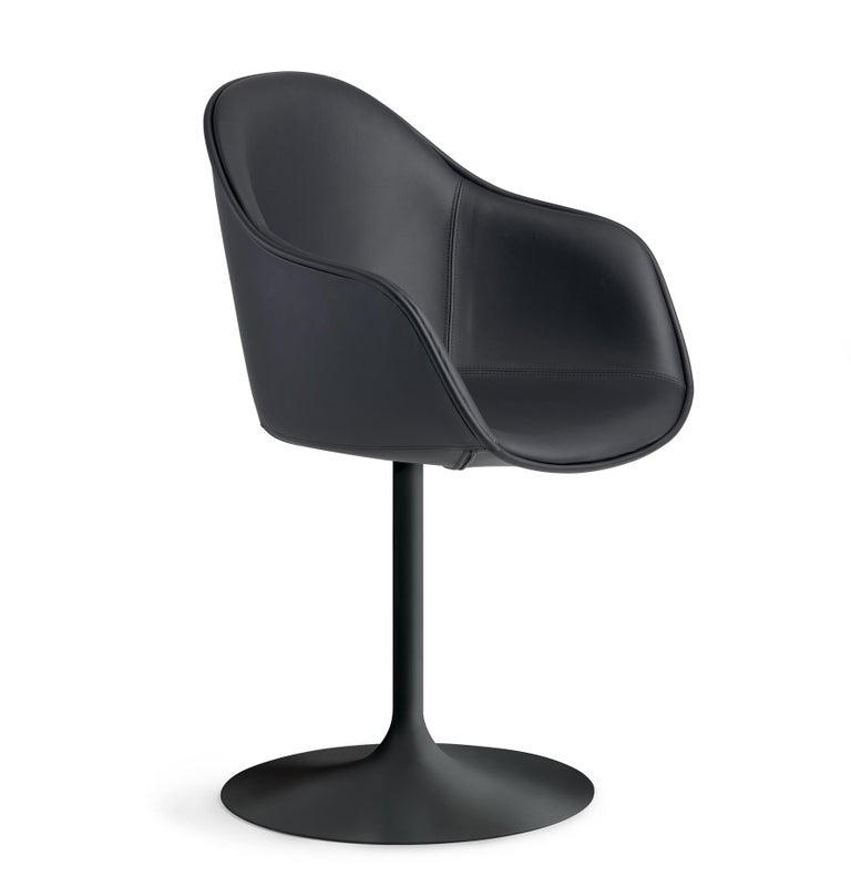 Alias 07G New Lady Soft Calyx Chair in Black Leather Seat &Lacquered ...