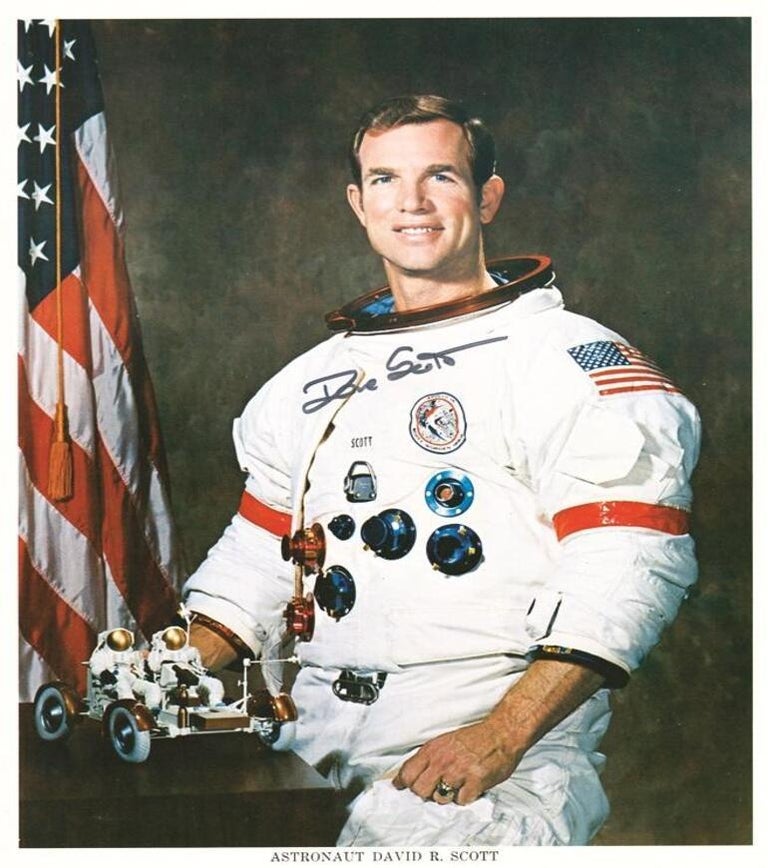 All 12 Apollo NASA Moonwalker Astronauts Signed Color Photographs at ...