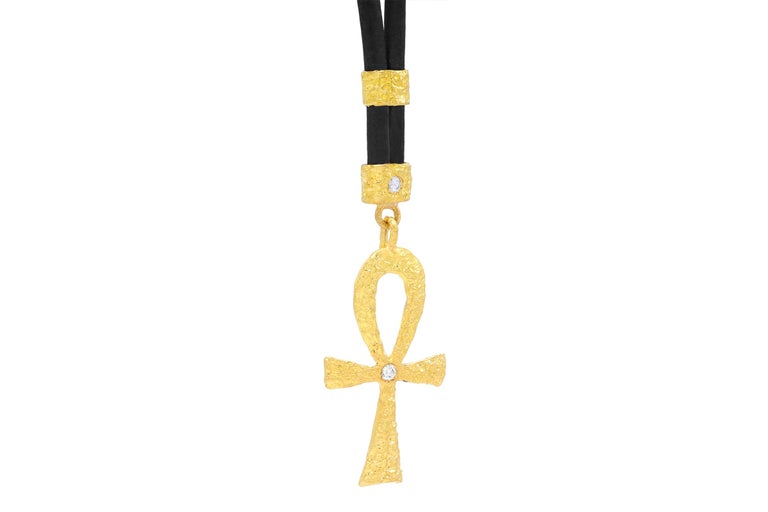 Allegra Ankh Pendant in 22k Gold, by Tagili For Sale at 1stDibs