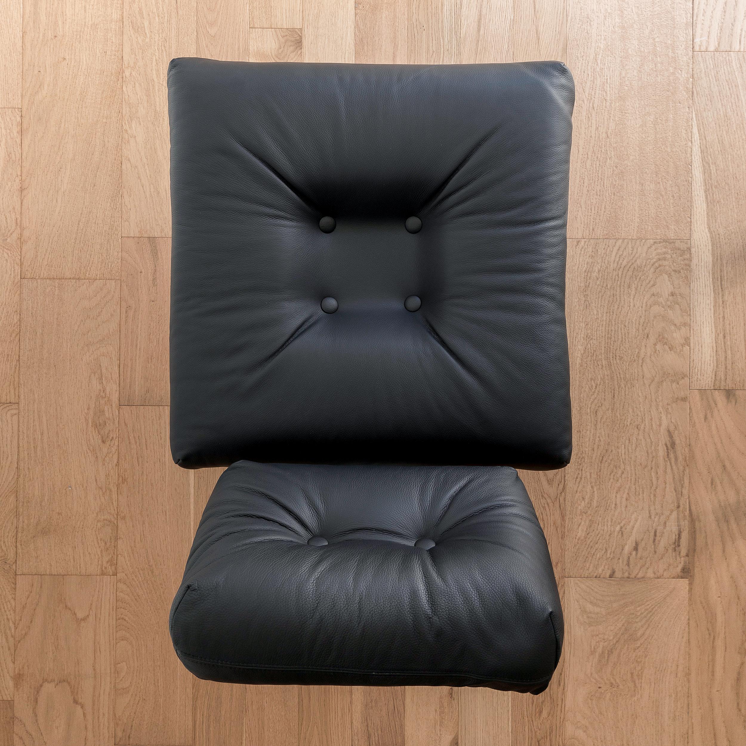 Alta Chair by Oscar Niemeyer and Anna Maria Niemeyer for Mobilier ...