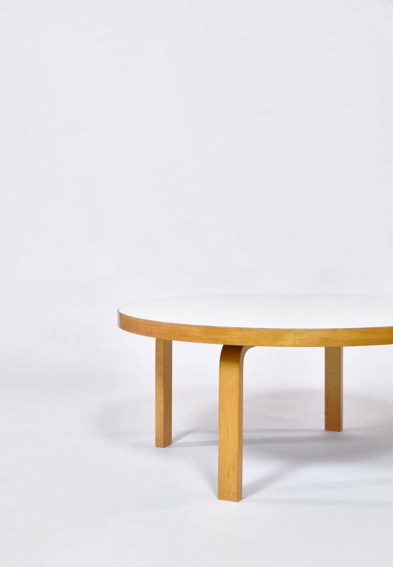 Alvar Aalto Coffee Table "L-leg" Model No. 91 in Birch and White ...