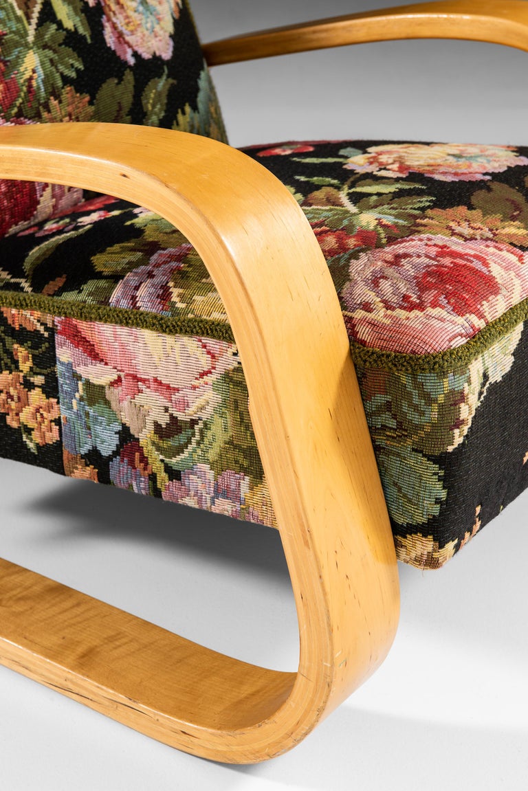 Alvar Aalto Tank Chair Model 400 Produced by Artek in Hedemora, Sweden For Sale at 1stDibs