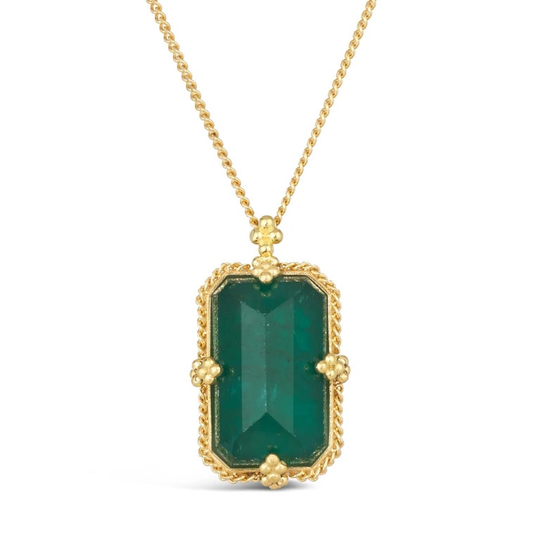 Amáli Rectangular Emerald Necklace For Sale at 1stDibs