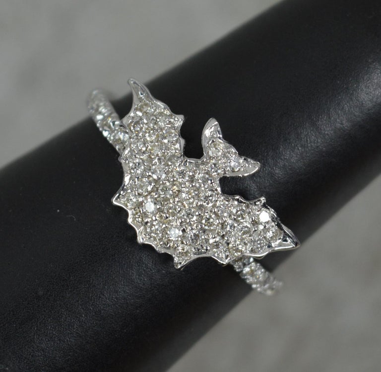 Amazing 18 Carat White Gold and Vs Diamond Bat Shaped Cluster Ring For ...