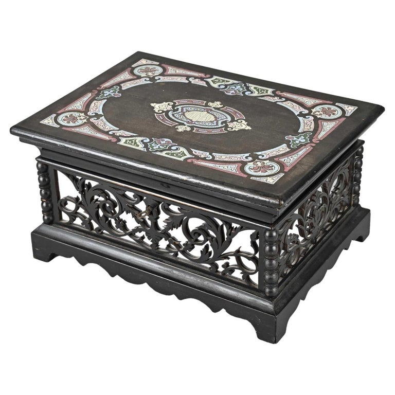 Amazing 19th Century French Lidded Box For Sale at 1stDibs