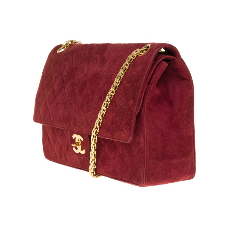 Amazing Chanel Classique handbag in red suede and gold hardware at ...