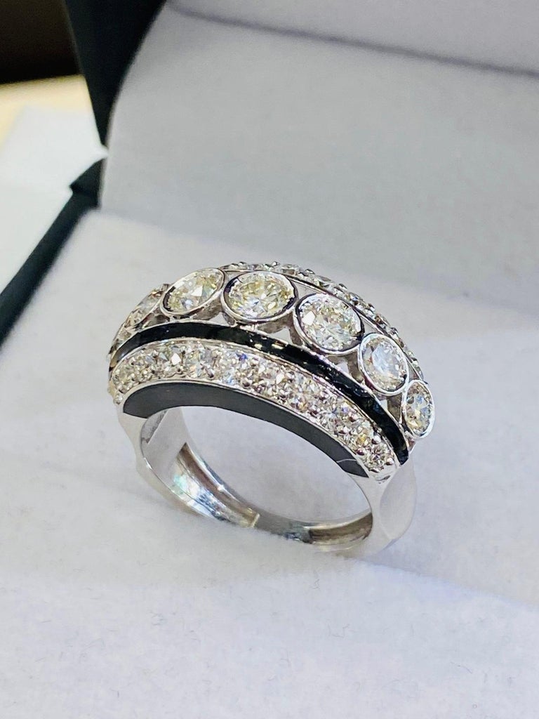 Amazing Design with 2, 28 Ct of Diamonds on Ring For Sale at 1stDibs