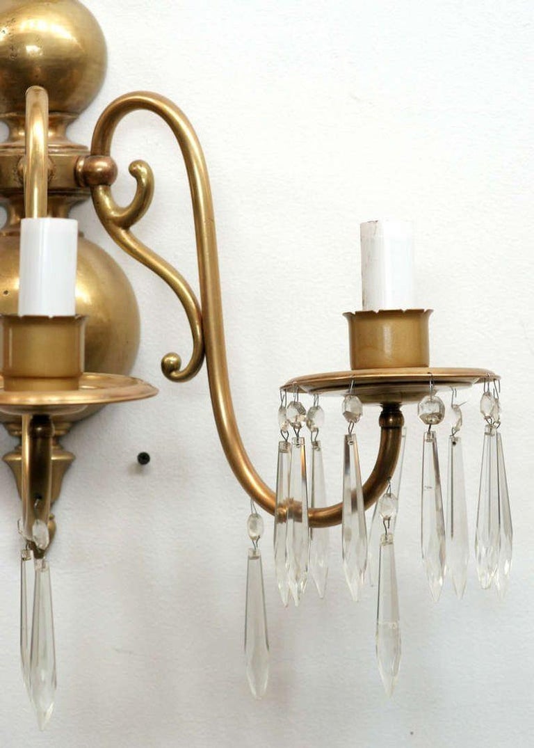 American Colonial Style Brass Wall Sconce For Sale at 1stDibs