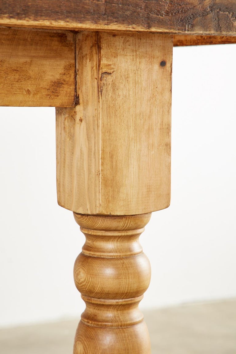 American Country Pine Turned Leg Farmhouse Table at 1stDibs
