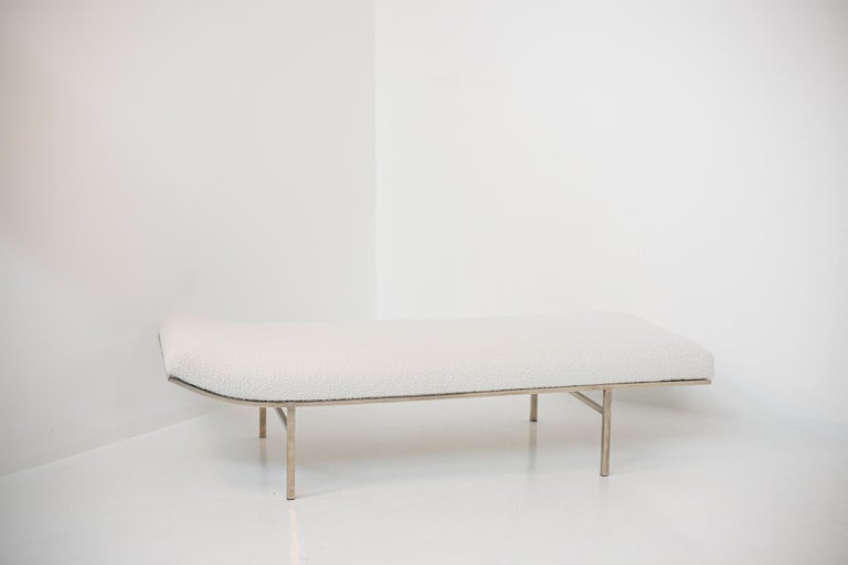 American Daybed by Jules Heumann in White Bouclè and Steel For Sale at ...
