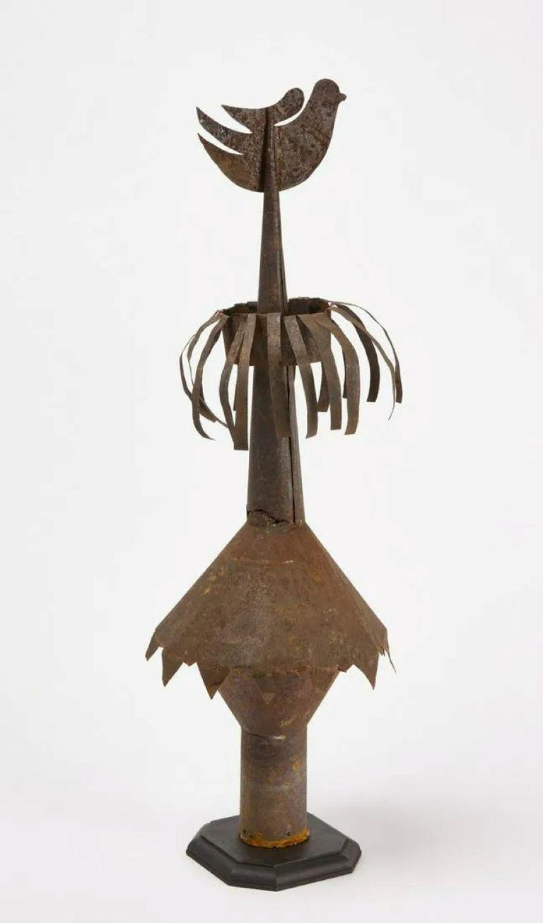 American Folk-Art Finial with Dove For Sale at 1stDibs