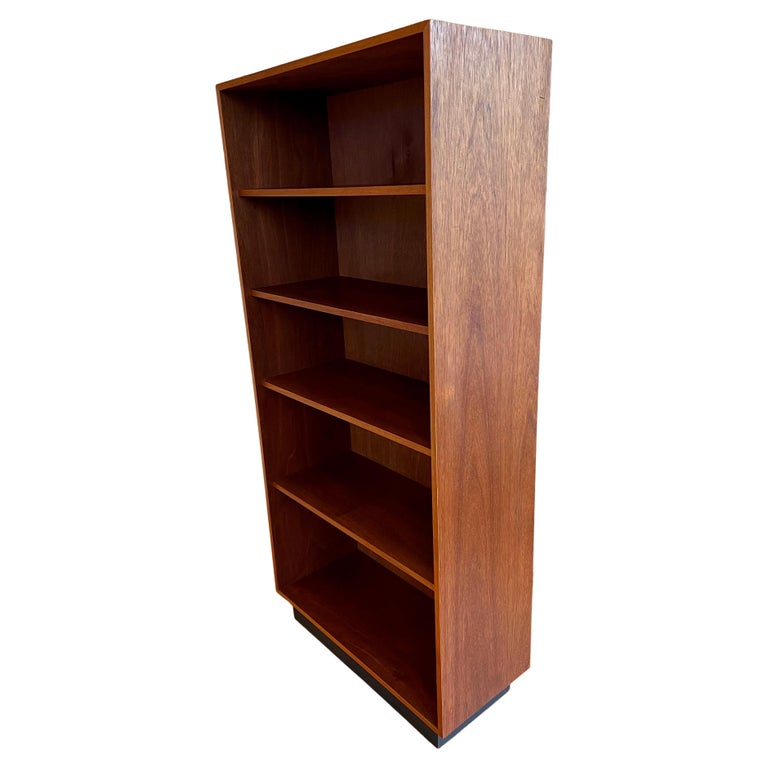 American Mid-Century Modern Walnut Custom Made Bookcase For Sale at 1stDibs