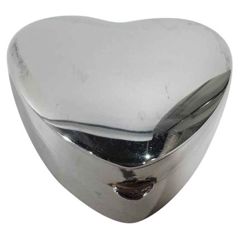 American Modern Sterling Silver Heart-Shaped Ring Box For Sale at 1stDibs