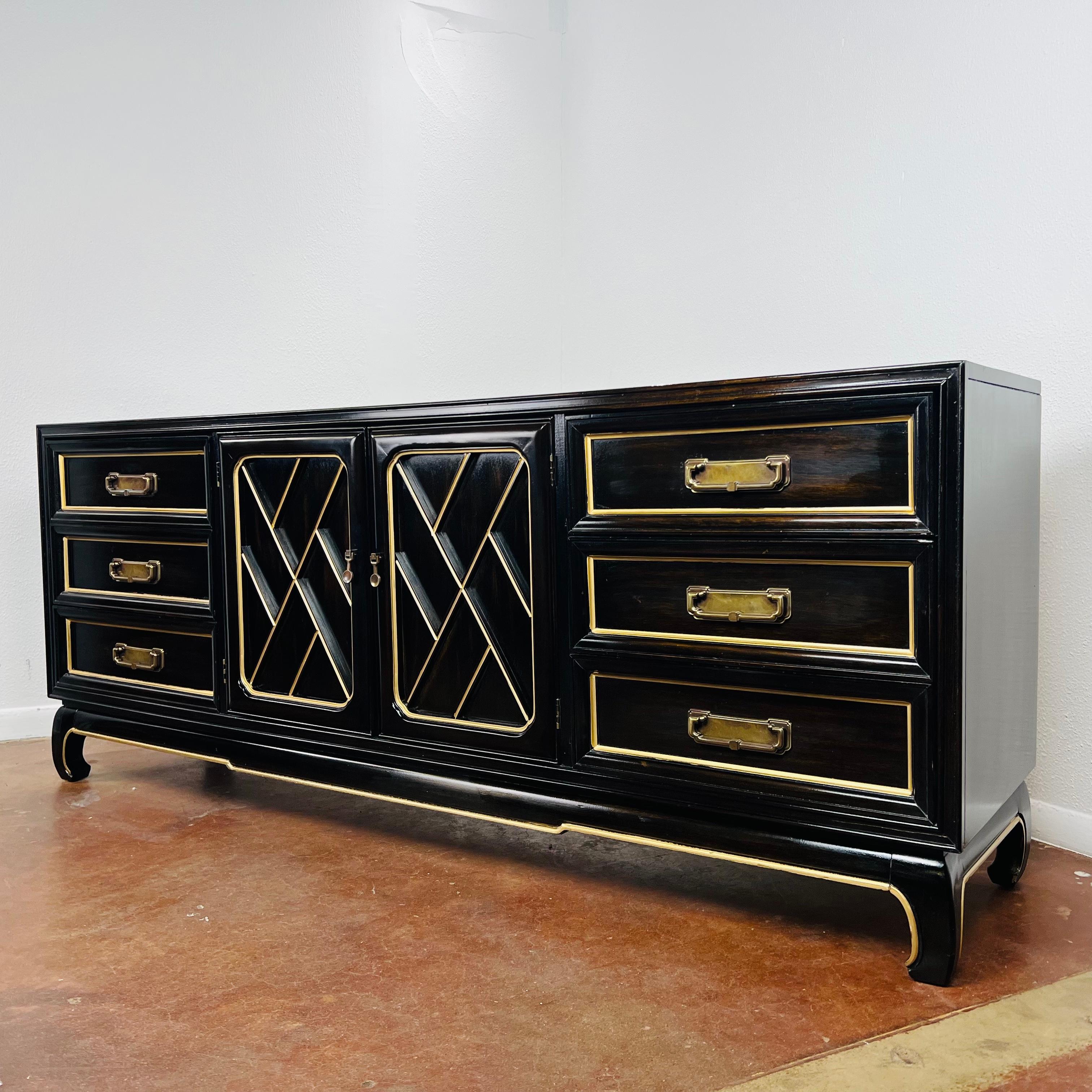 American of Martinsville Chinese Chippendale Dresser For Sale at ...