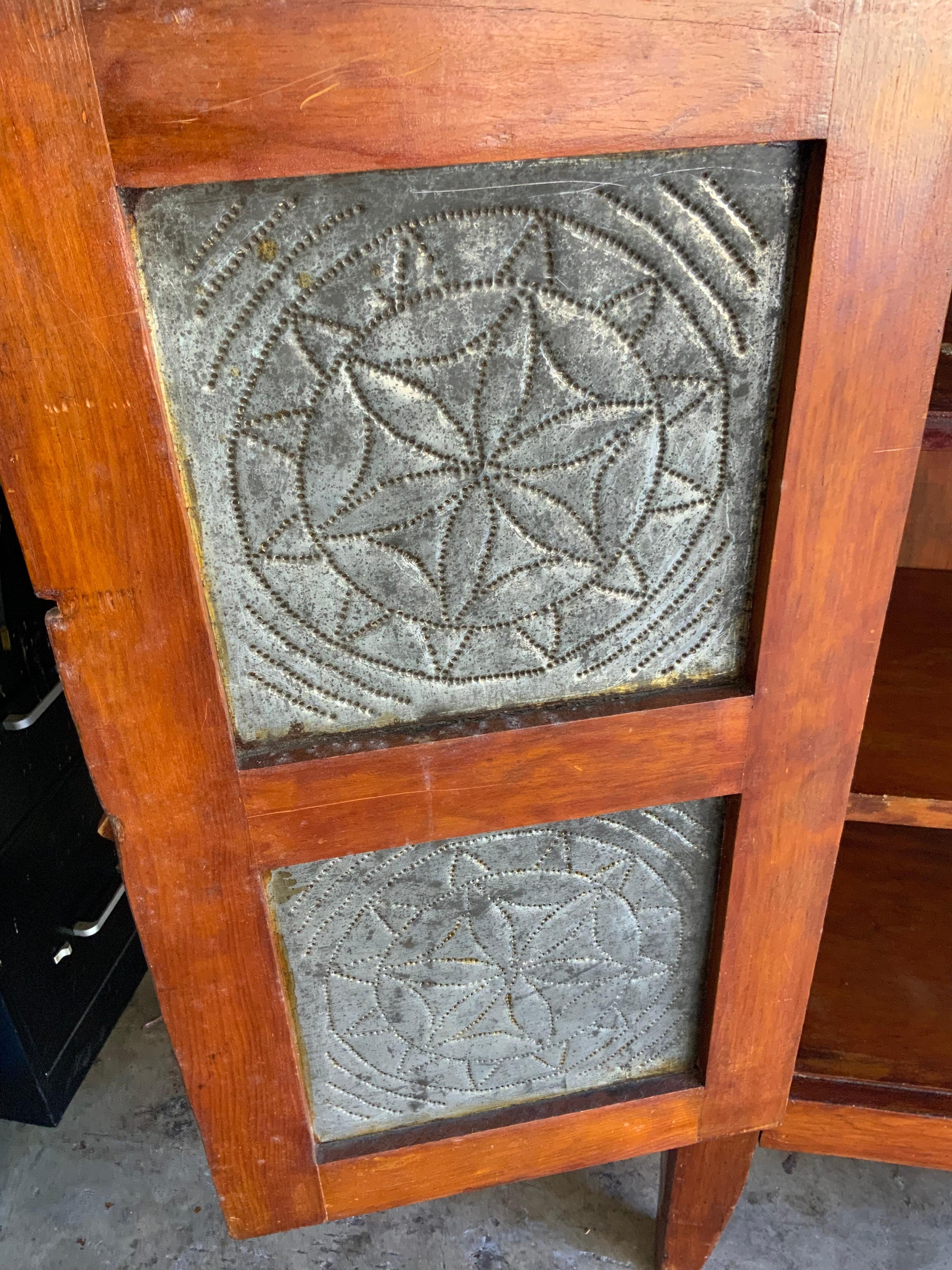 American Poplar and Pine Pie Safe For Sale at 1stDibs