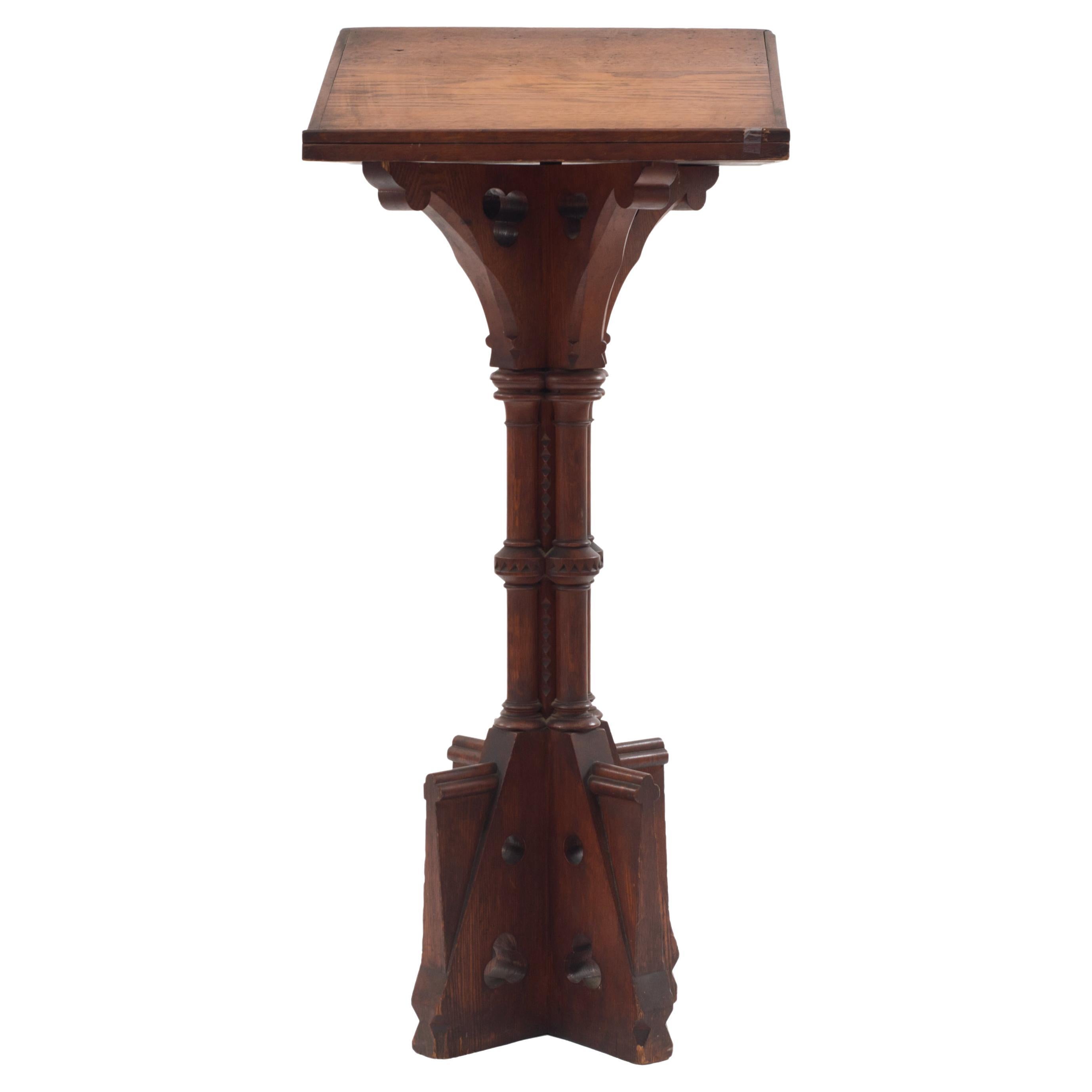English Ecclesiastical Lectern in the Gothic Style For Sale at 1stDibs