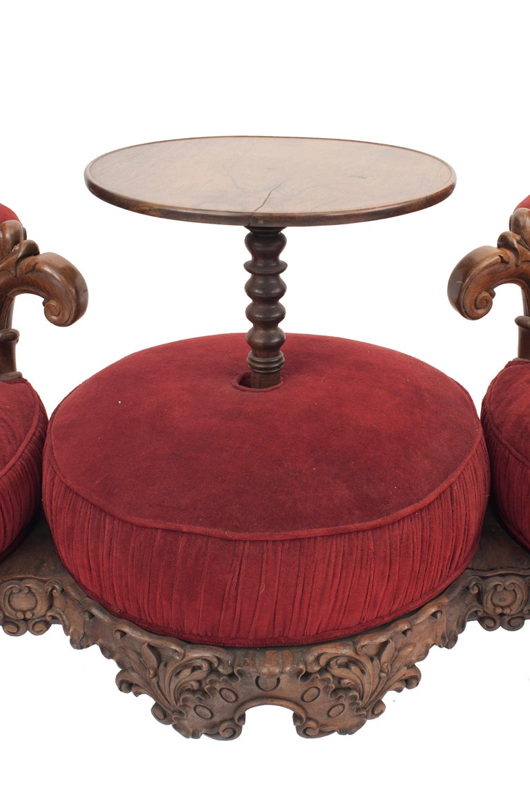 American Victorian Red Velvet Tete-a-tete For Sale at 1stDibs
