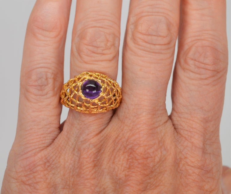 Amethyst 20 Karat Yellow Gold Basket Weave Dome Ring For Sale at 1stDibs