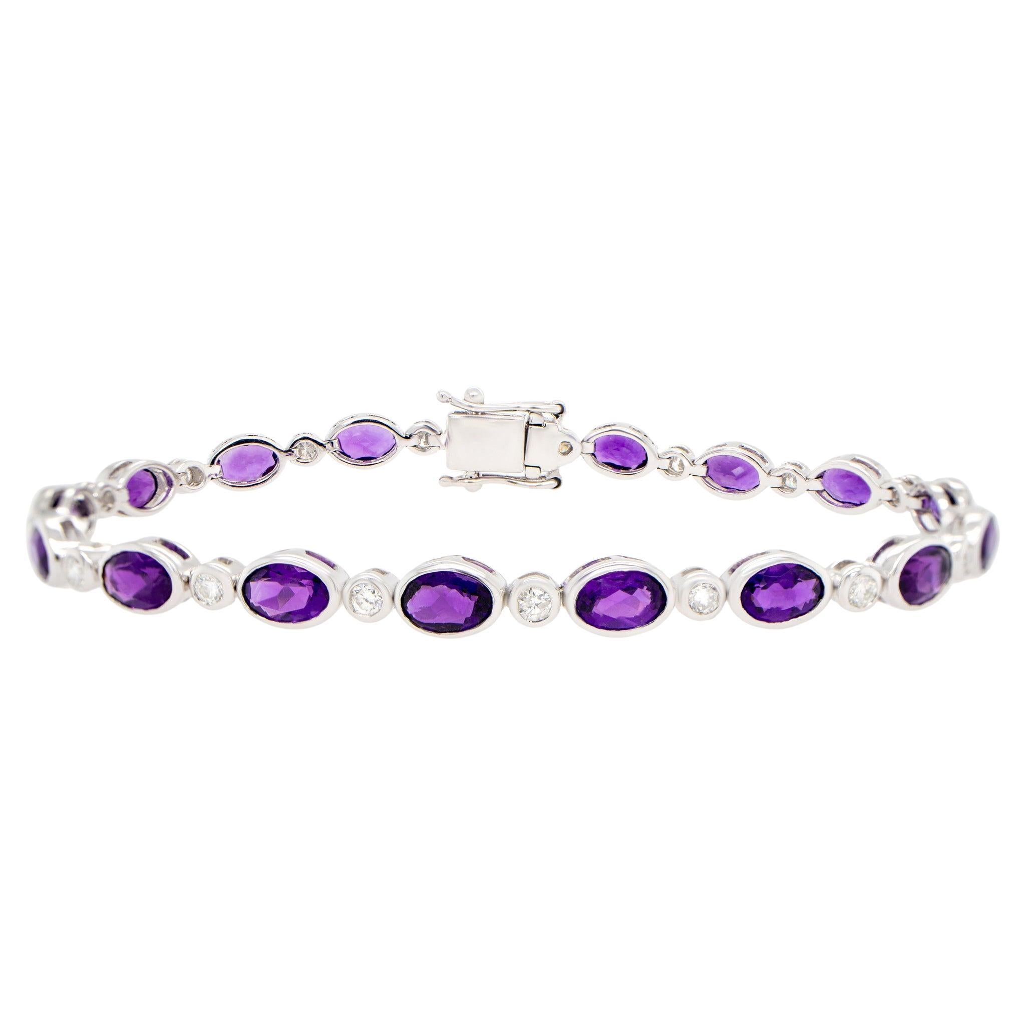 Amethyst Bracelet Diamond Links 7.77 Carats 18K Gold For Sale at 1stDibs