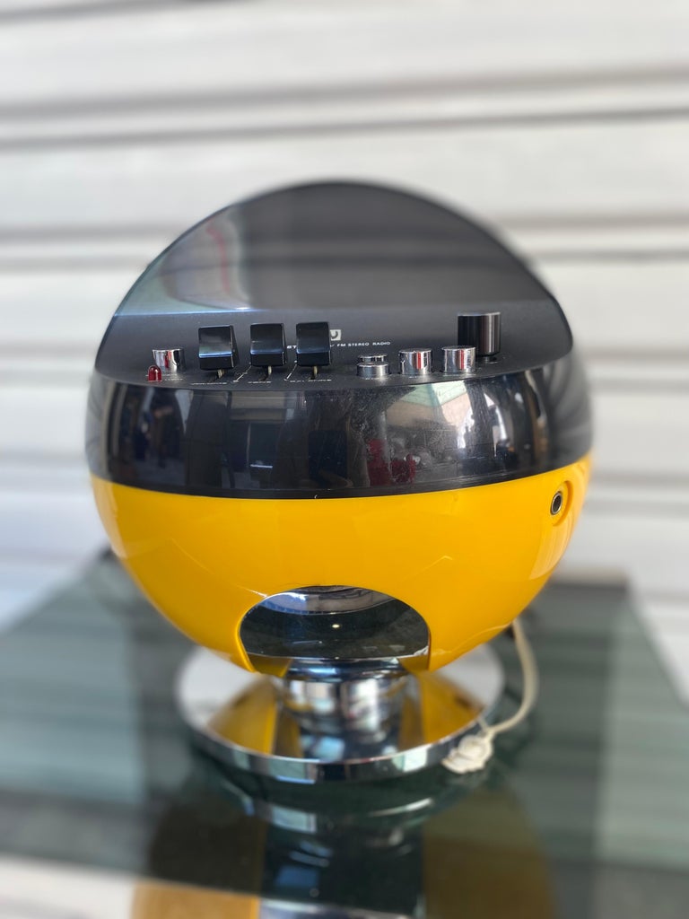 AMFM Radio Vintage Model 2002, Weltron, 1970 For Sale at 1stDibs