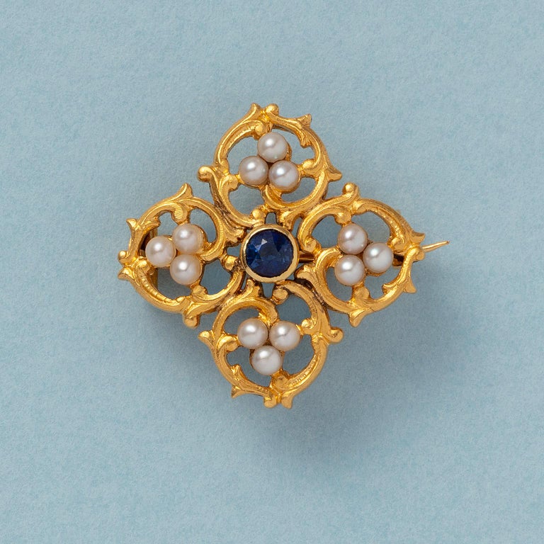 18 Carat Gold Sapphire and Pearl French Brooch For Sale at 1stDibs