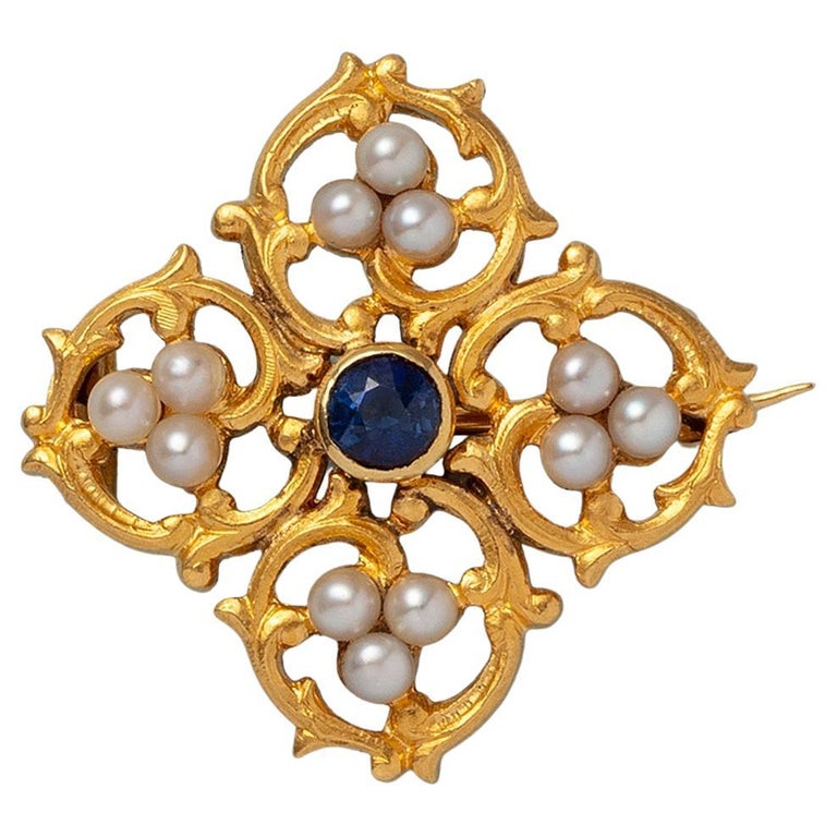 18 Carat Gold Sapphire and Pearl French Brooch For Sale at 1stDibs