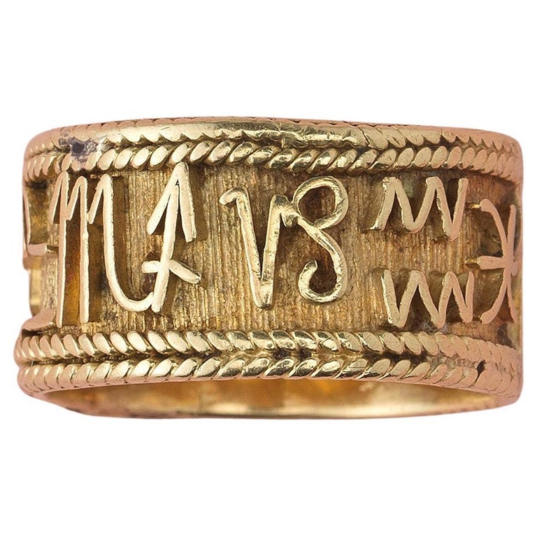 18 Carat Gold Zodiac Ring For Sale at 1stDibs